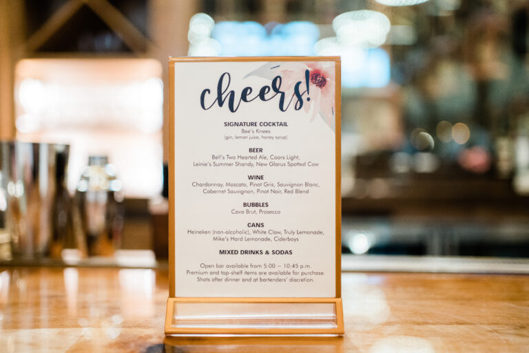 5 Tips for a Memorable Cocktail Hour Dustin + Corynn Photography